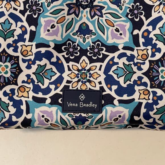 Vera Bradley | Bags | Vera Bradley Lighten Up Everything Organizer ...